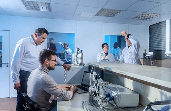 First Job Out of College at GRW: Discover our Offerings Online - GRW